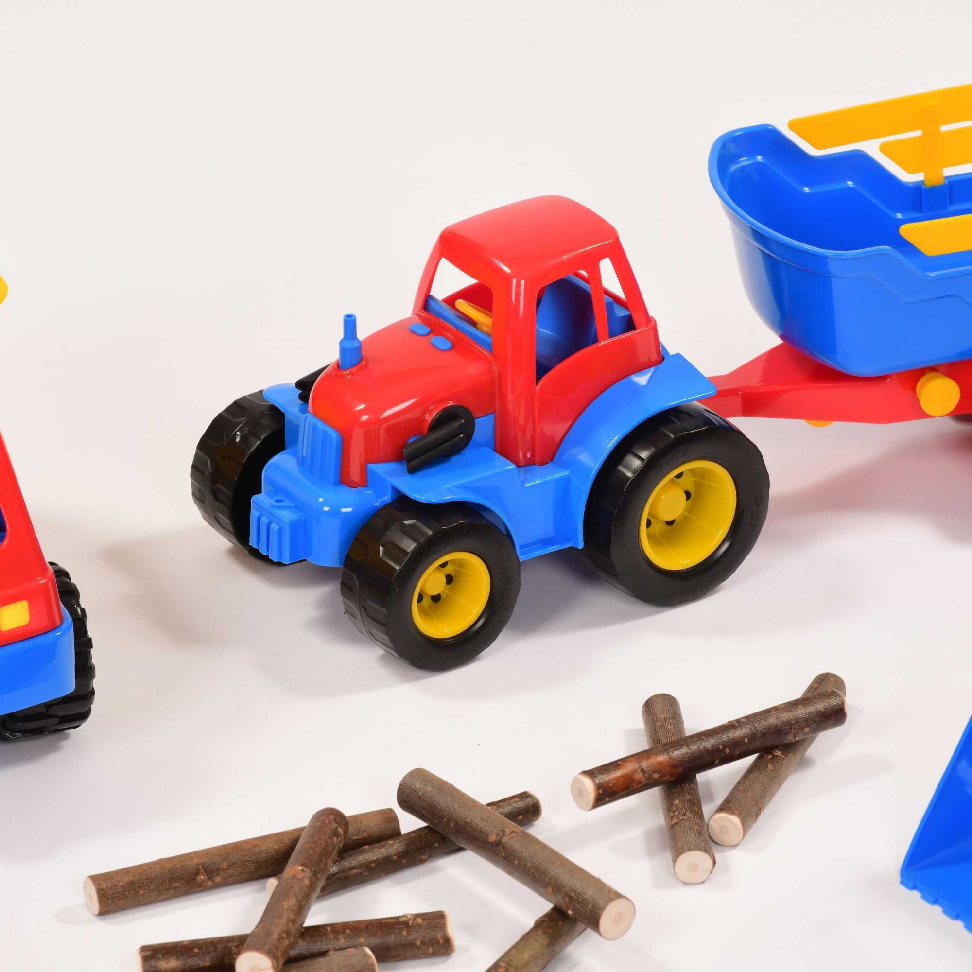 Outdoor Small World Resource Collection 2-3yrs